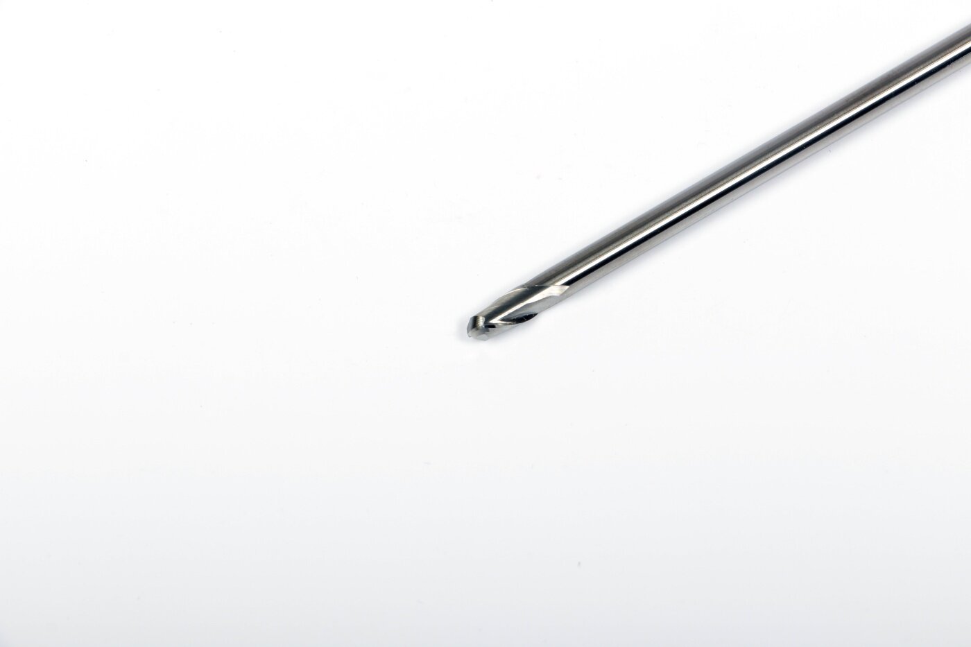 Фреза Эквивалент EMN30 MH02-N0400A04S30BN-L, твердосплавная, цилиндрический хвостовик