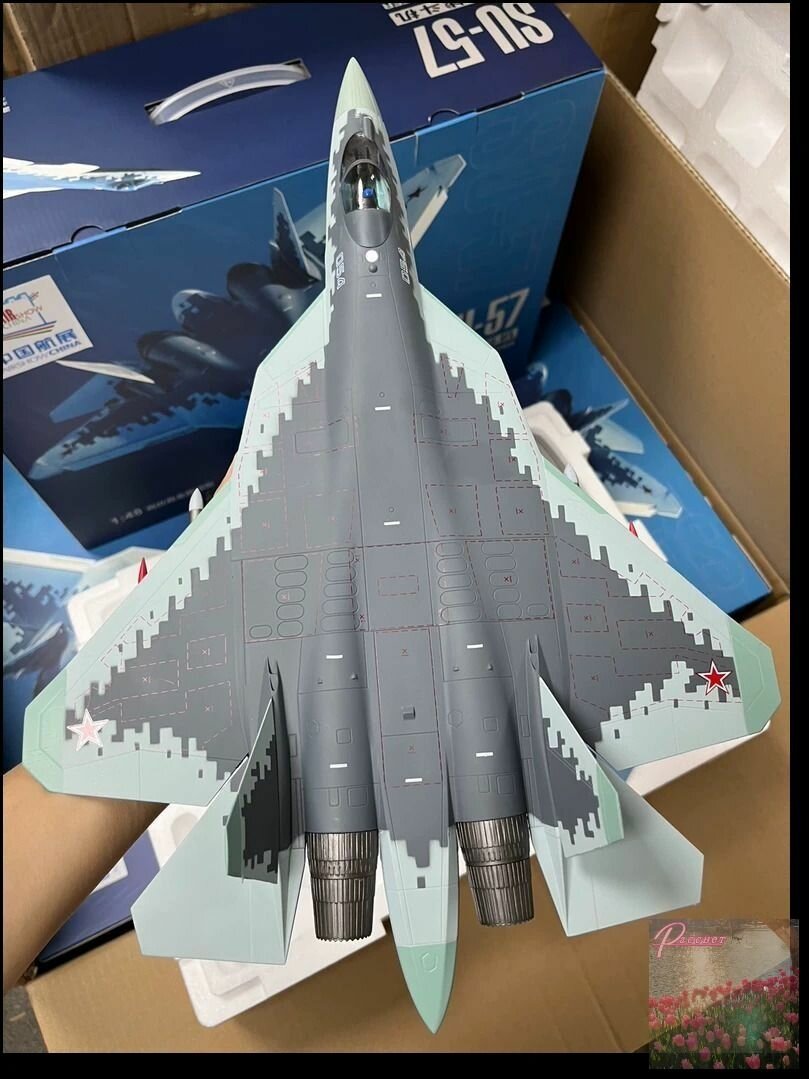 Модель стелс-истребителя Су57, масштаб 1:48, версия для авиасалона в Чжухае и обычная версия, цинковый сплав, коллекционное исполнение