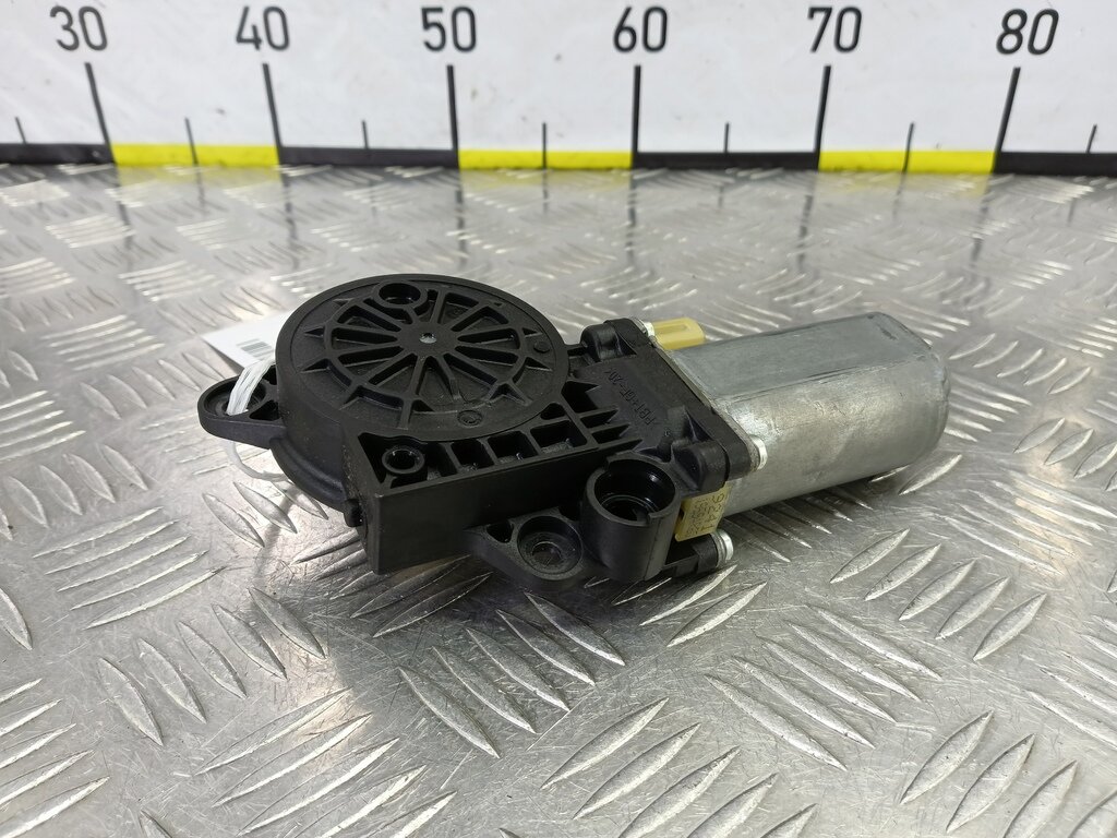 Моторчик стеклоподъёмника Б/У для FORD Fusion I рестайлинг (2005—2012) 1205750