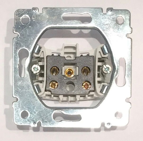 775916 Галея Розетка 2К нем. ст. винт