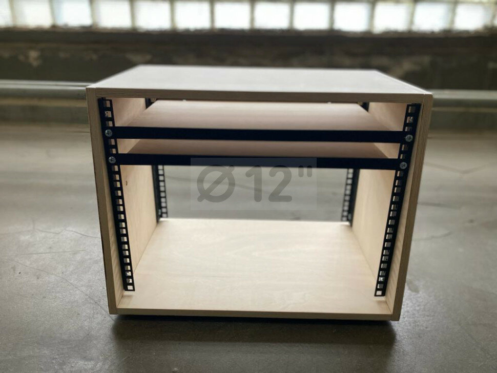 Настольная рэковая стойка 8U-300 с двумя полками