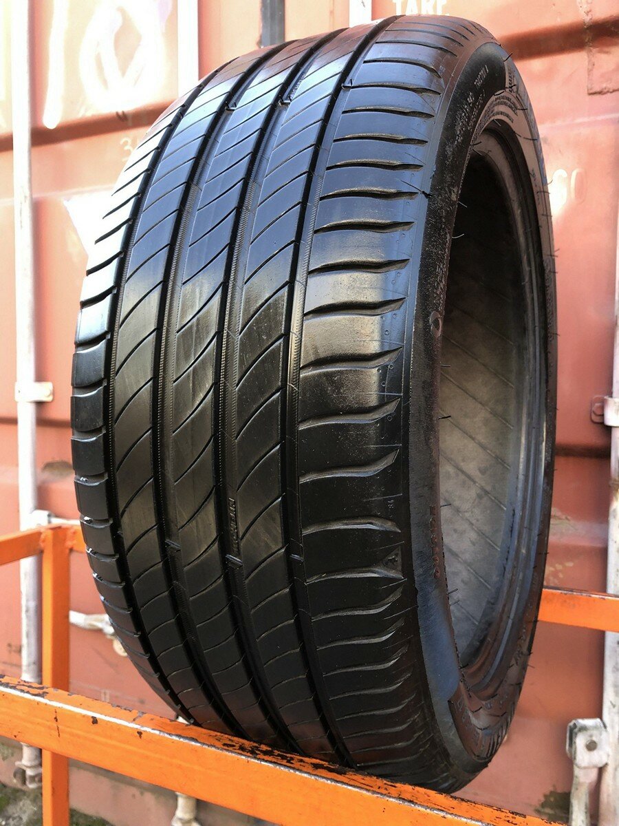 Автошина Б/У 235/45 R17 Michelin Primacy 4