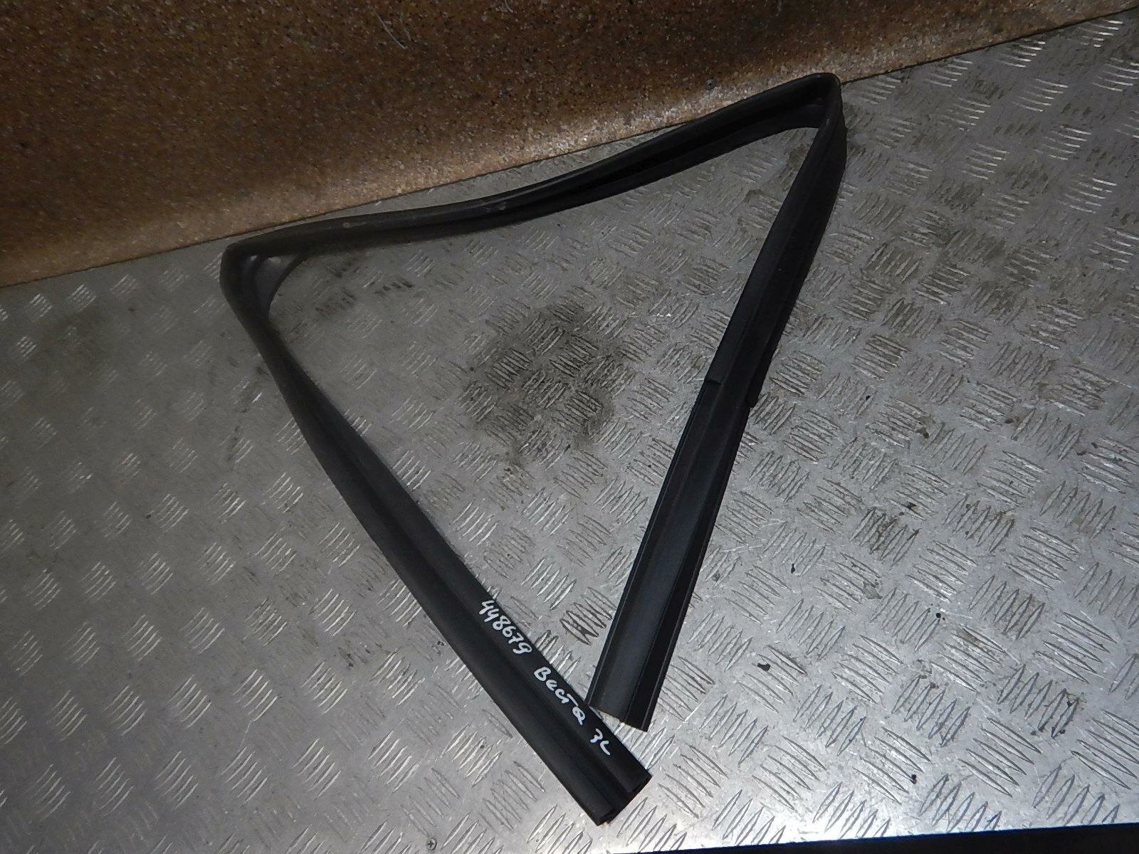 Б/У Уплотнитель стекла двери задней левой, ВАЗ-LADA VESTA (веста) LADA VESTA (Веста) Новый. 448679 LADA арт. 8450031787