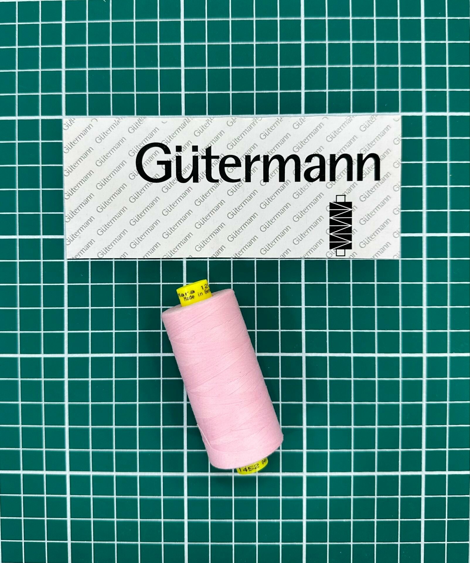 Gutermann Mara 120; col: 1452 (1000 м) Нитки для шитья