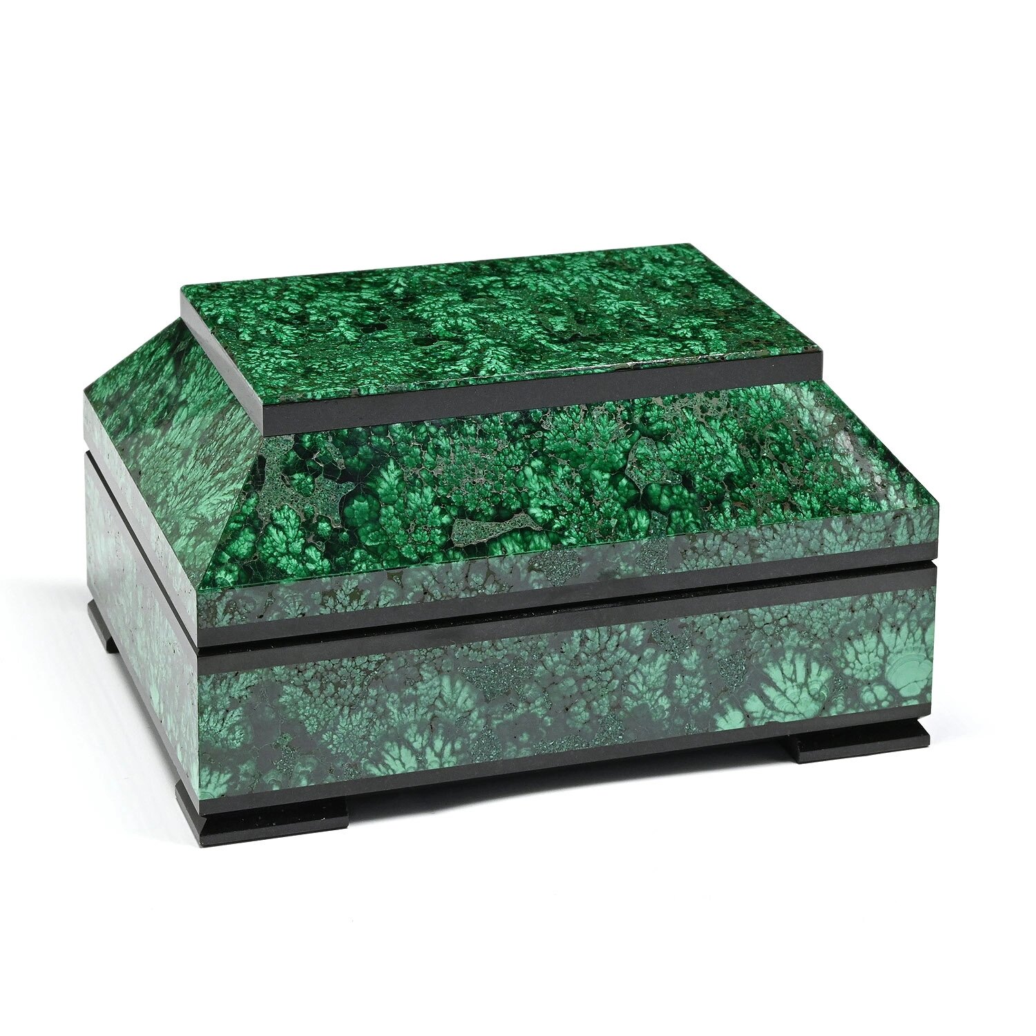 Ларец из малахита "Уральский сувенир" 130*90*67мм .
