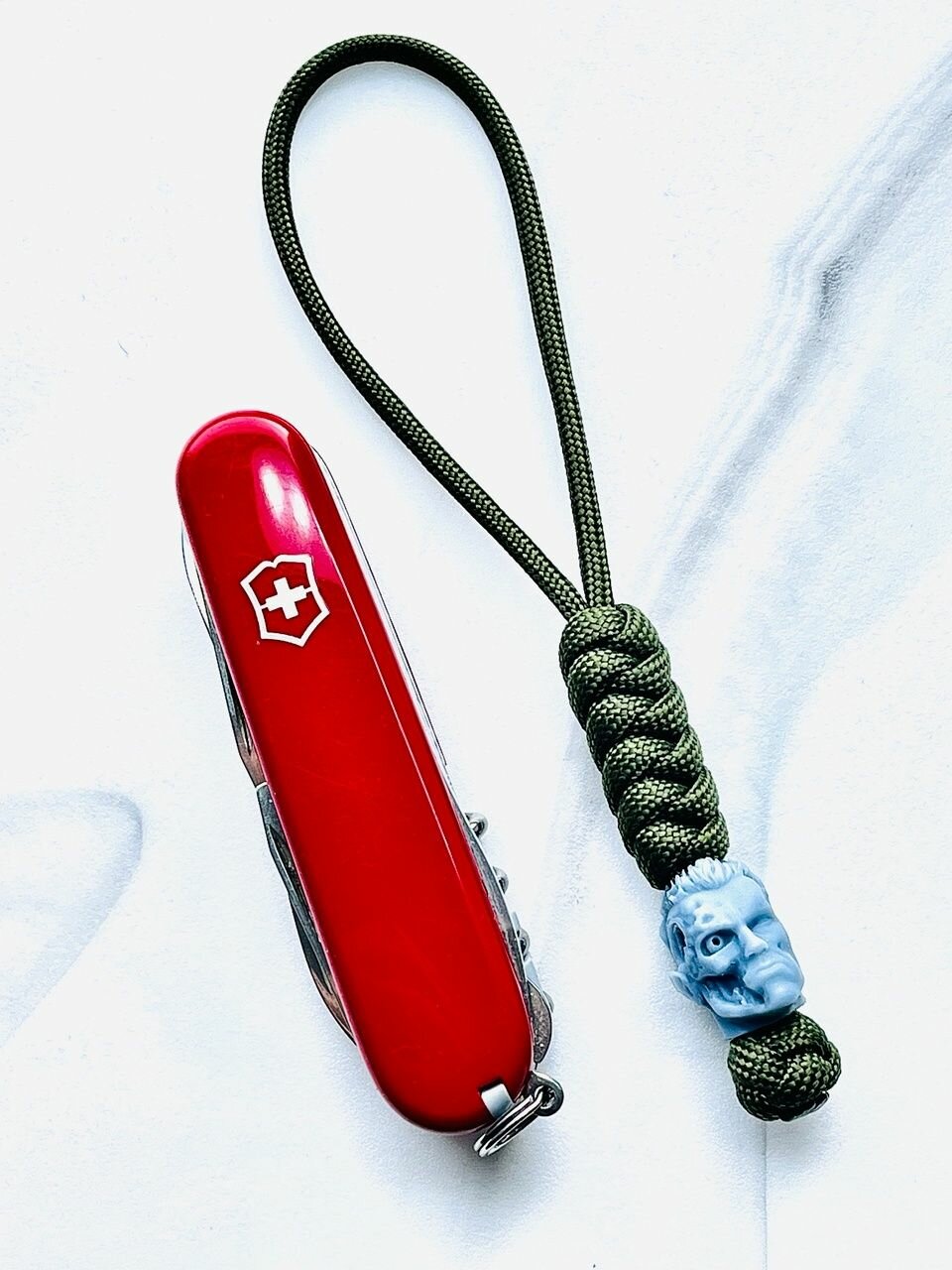 Темляк для ножа