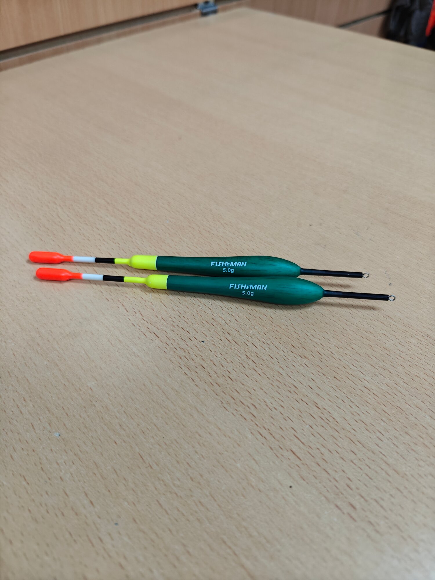 Поплавки FISHMAN (США) из бальсы, с высокой и яркой антенной, цвет зелёный, набор из 2 штук, вес- 5.0g/5,0g.