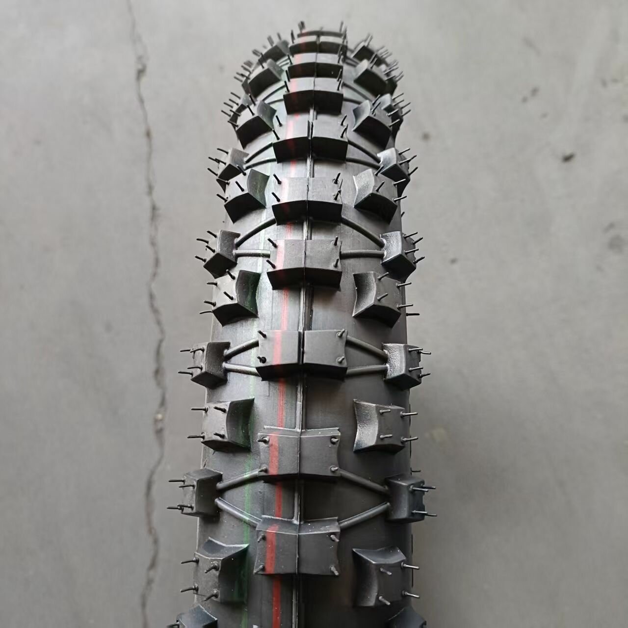 Мотошина 3.00-17 W Мотошины 90/100 R17 50 J