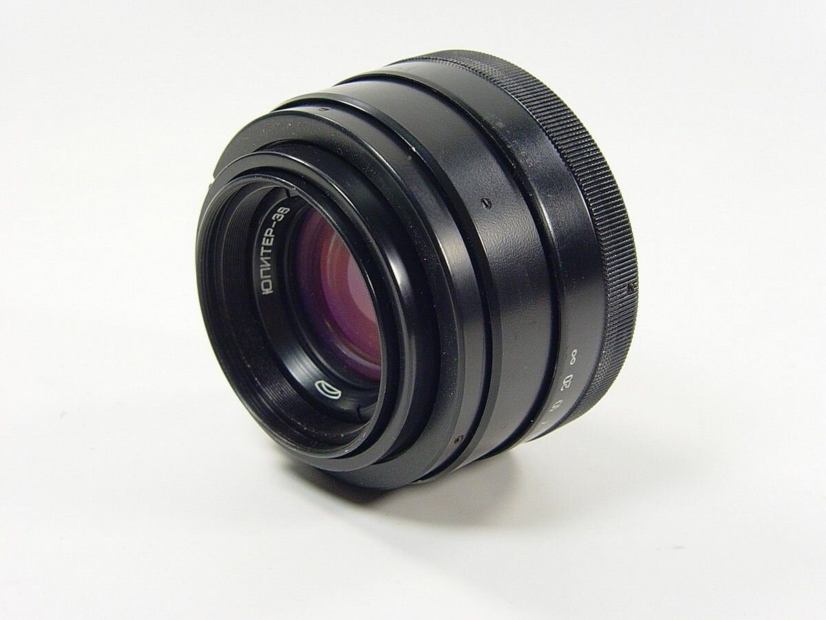 Редкий объектив Юпитер-38 4/75. М42. БелОМО. Отменная устойчивость к контровому и боковому свету.