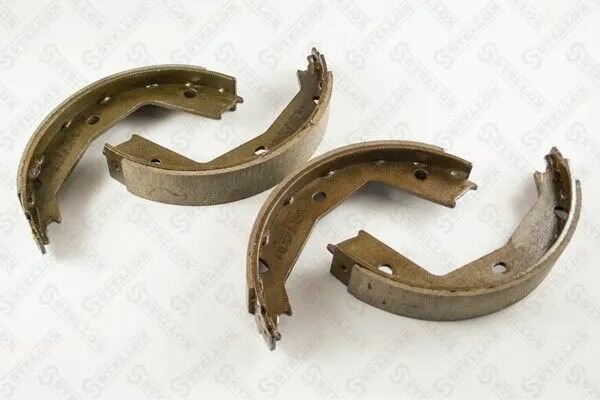 Колодки тормозные барабанные задние STELLOX 000447SX