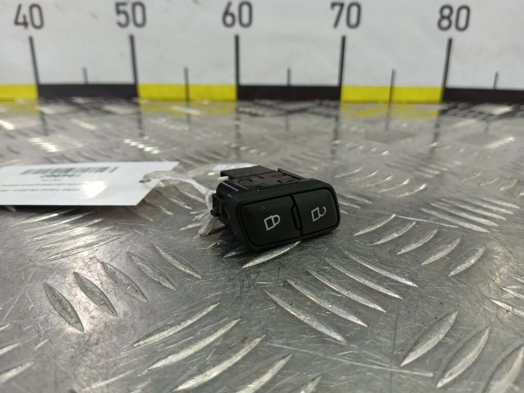 Кнопка центрального замка Б/У для FORD Transit VIII (2013—2025) 1797719