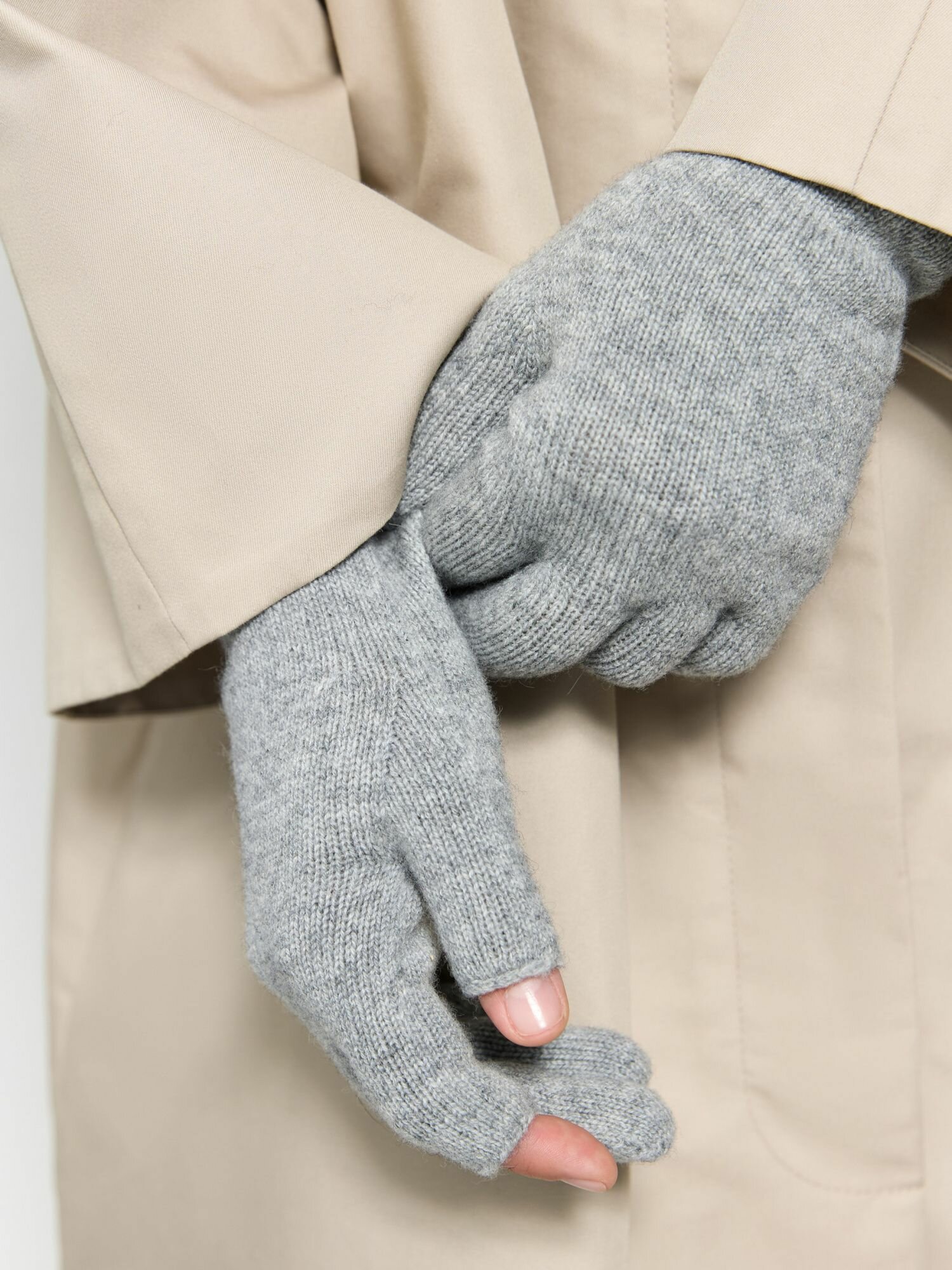 Перчатки для женщин