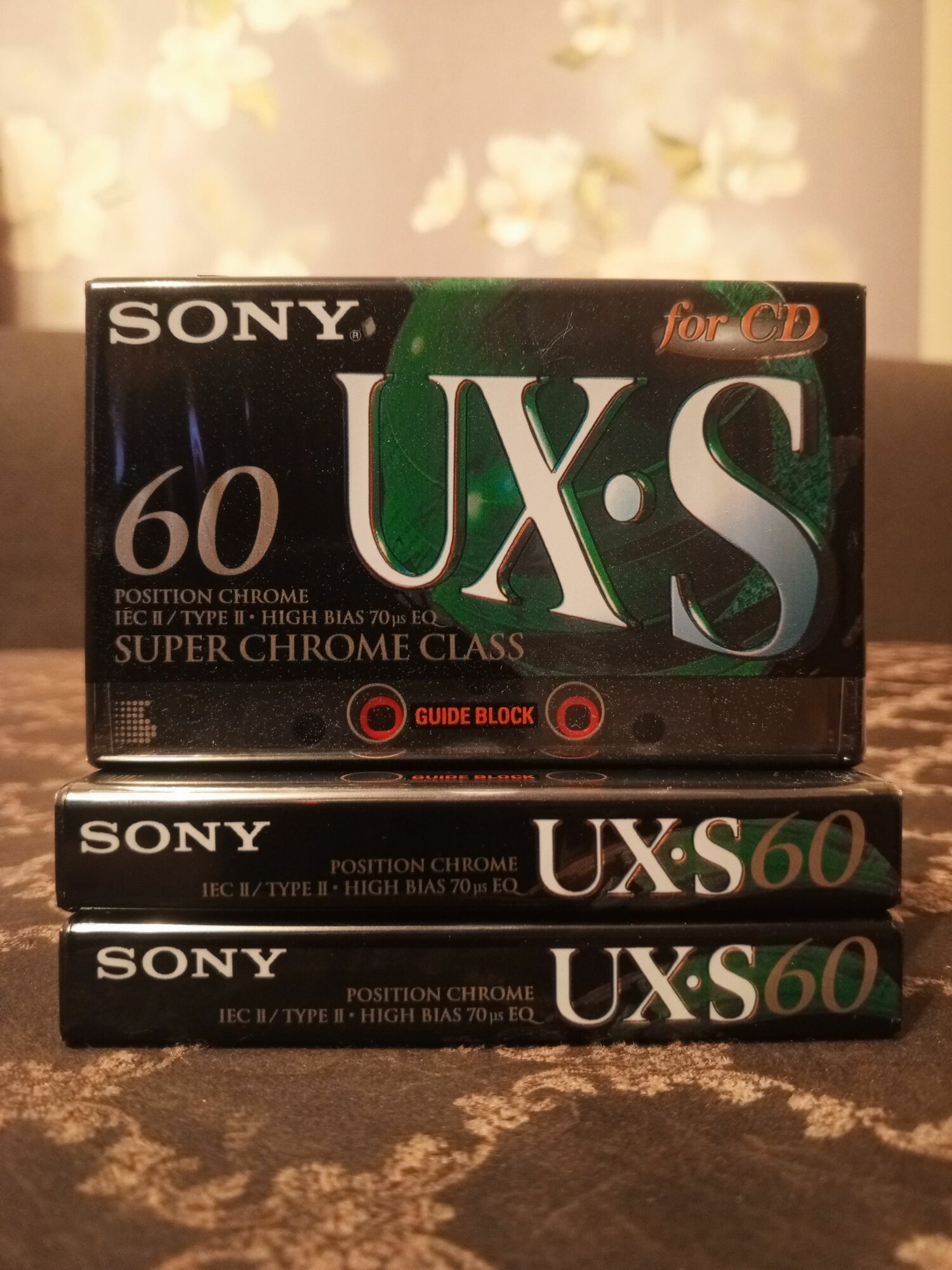 Аудиокассета Sony UX-S 60 chrom , Франция, 1992 г,1 шт (90 мин, топовый хром)