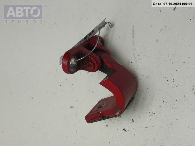 Петля крышки (двери) багажника Volkswagen Golf-3