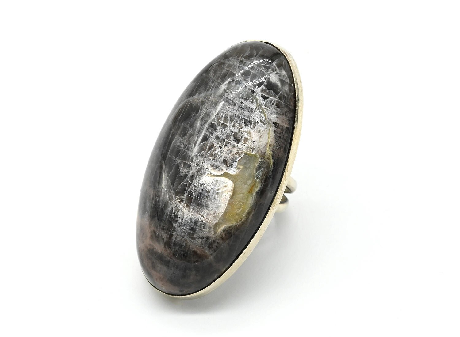 Кольцо, гeлиoлит