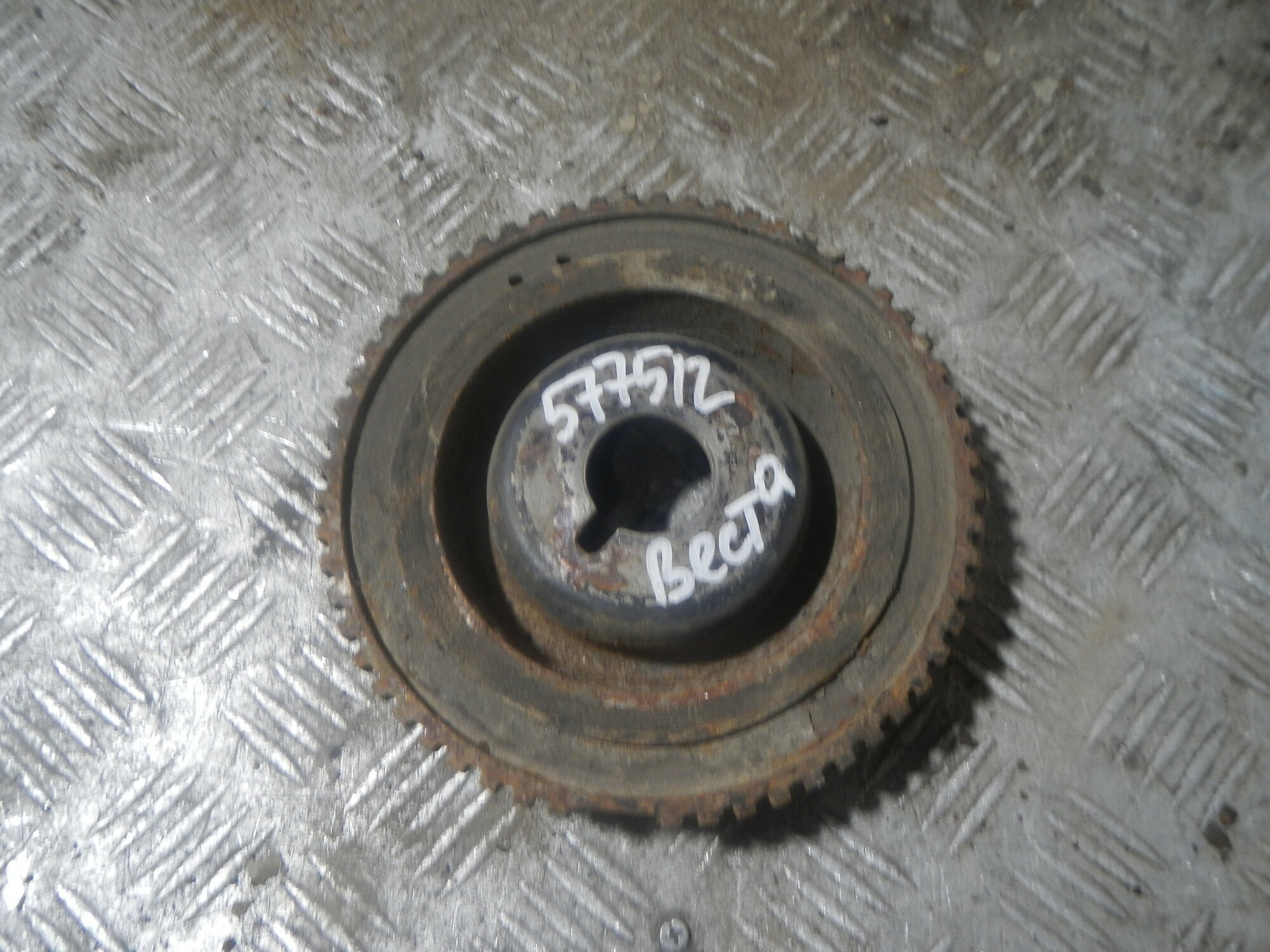 Б/У Шкив коленвала, ВАЗ (VAZ)-LADA VESTA (веста) LADA VESTA (Веста) Коррозия. 577512 LADA арт. 21120100505803