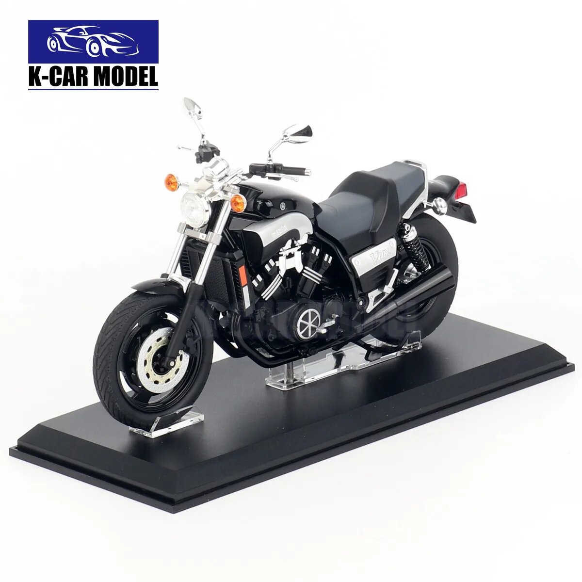 Модель мотоцикла AOSHIMA YAMAHA Vmax 1:12 Black