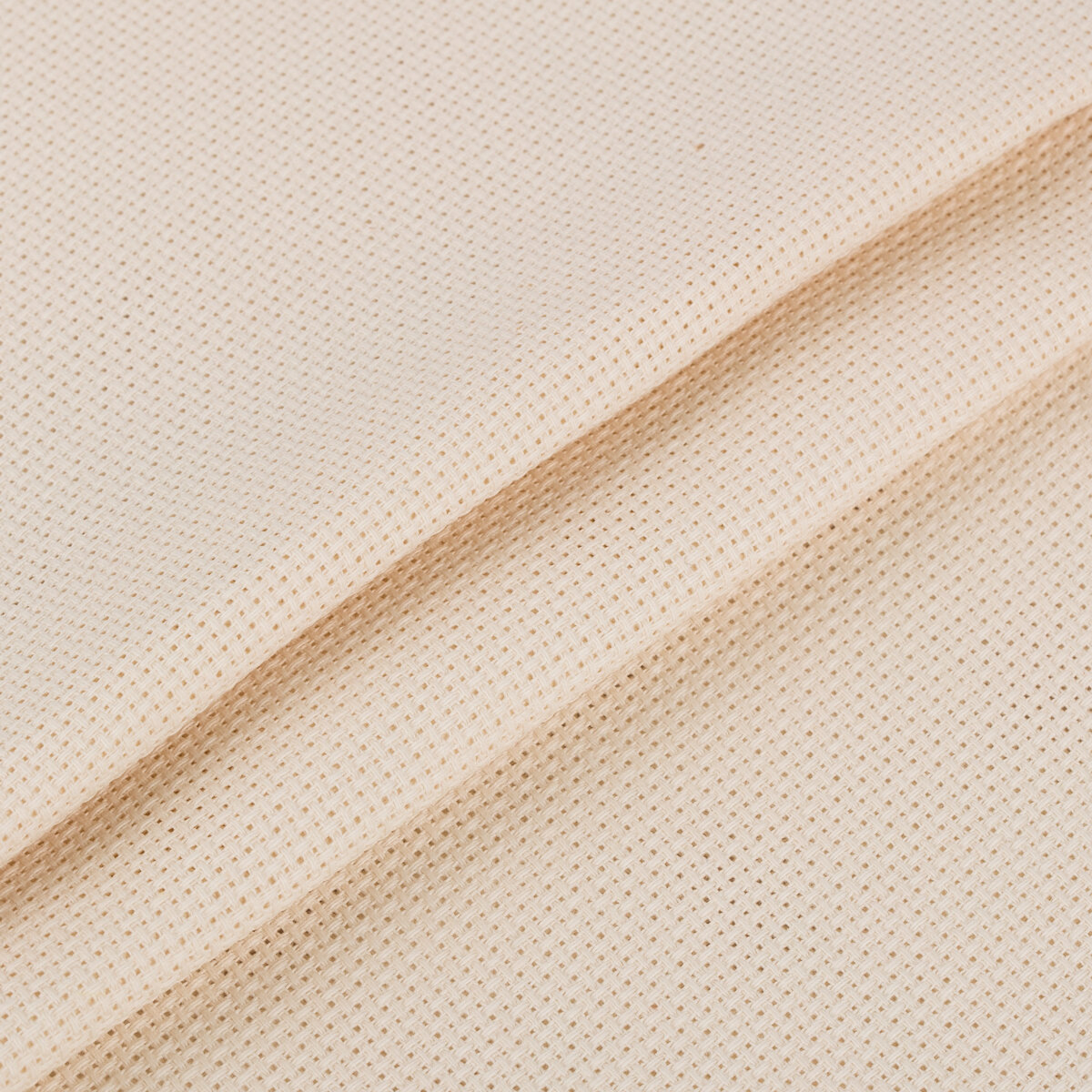 Zweigart Aida Premium №18 канва 100% хлопок, размер 30×40 см, кремовый для вышивки крестом