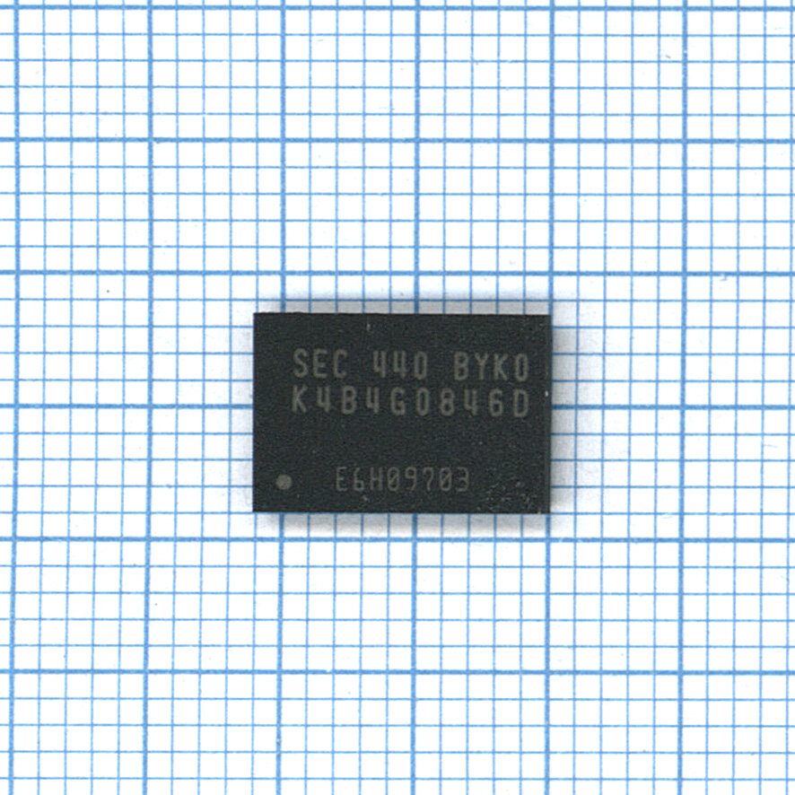 Микросхема памяти K4B4G084GD-BYK0 с разбора