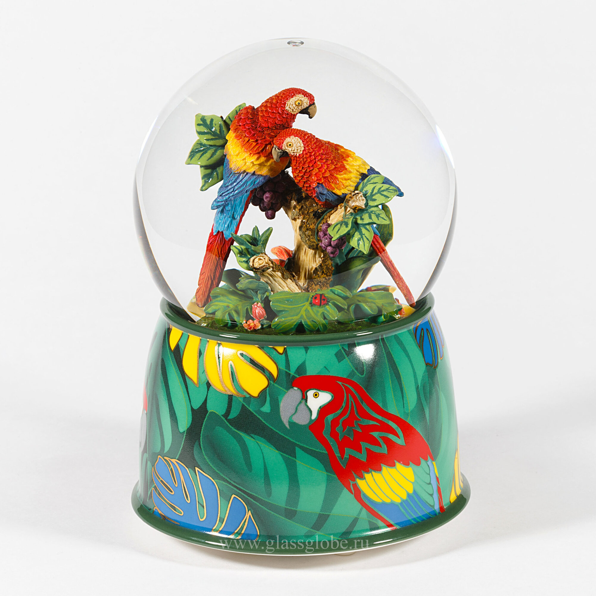 Снежный шар Glassglobe "Попугаи", с вращением, музыкальный, диаметр 10см