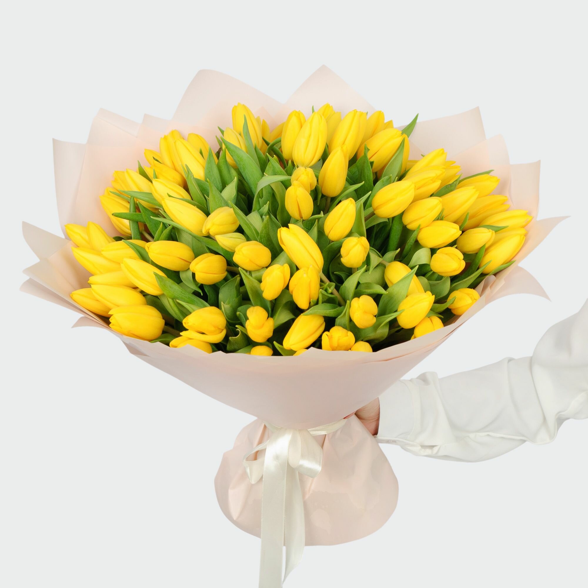Букет тюльпанов "СоюзЦветТорг", 75 цветов, желтый, высота 40 см