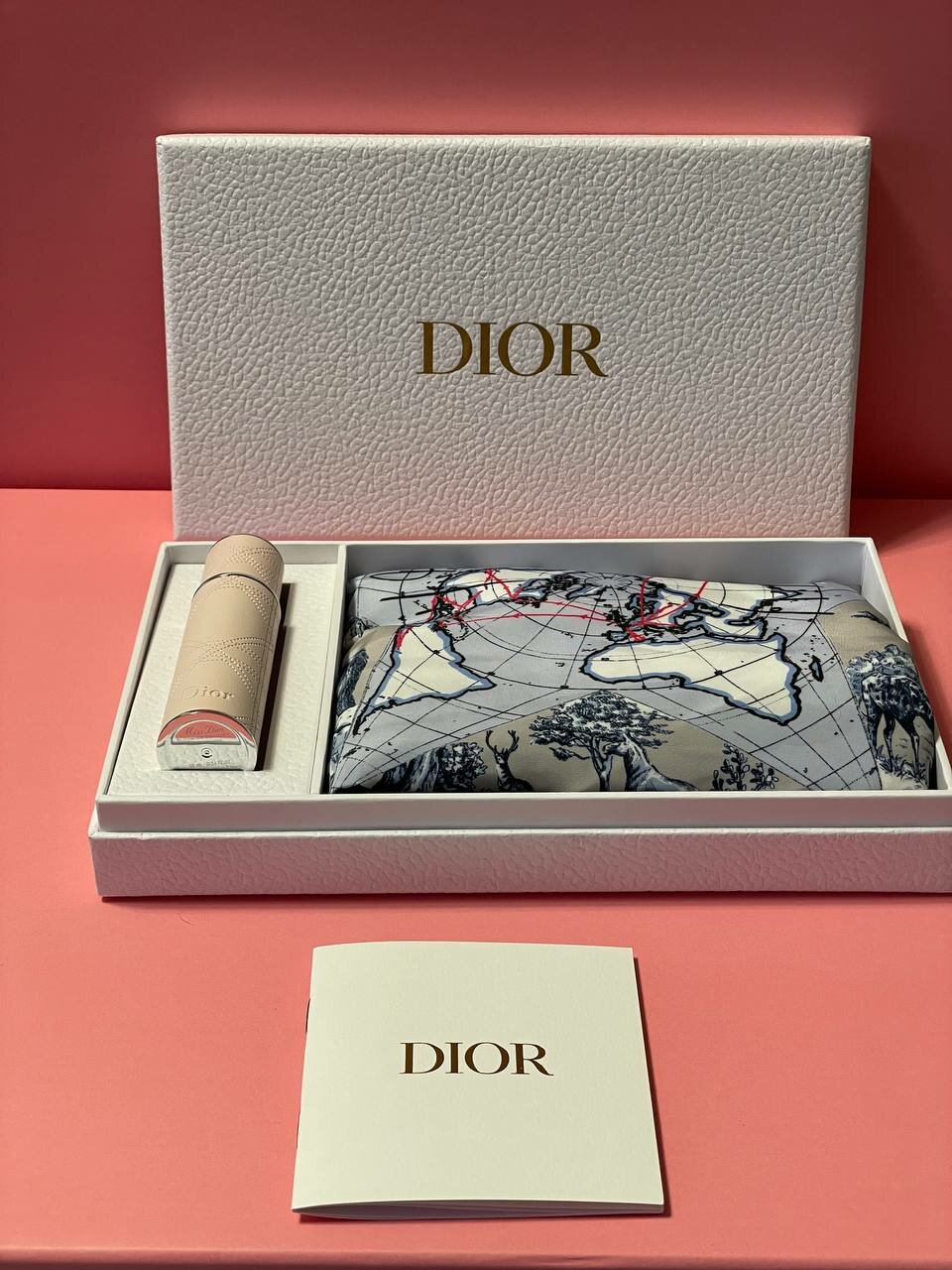 Подарочный набор Dior: парфюм-спрей Miss Dior 10 мл и косметичка-мешочек с принтом Toile de Jouy