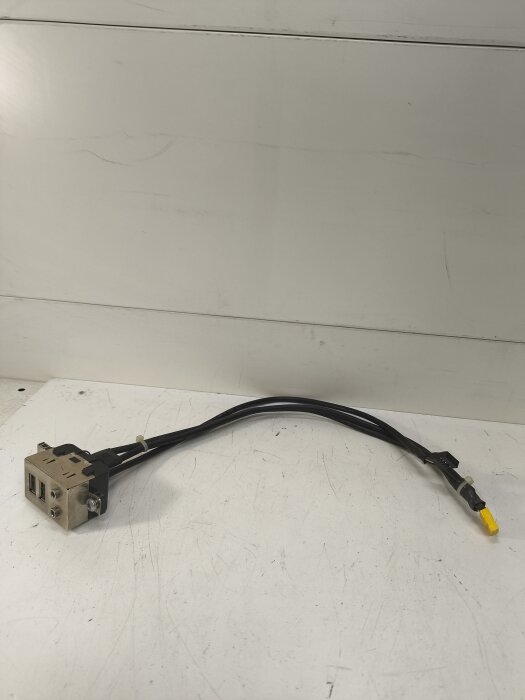 Передняя панель ввода-вывода HP на 2 креплениях