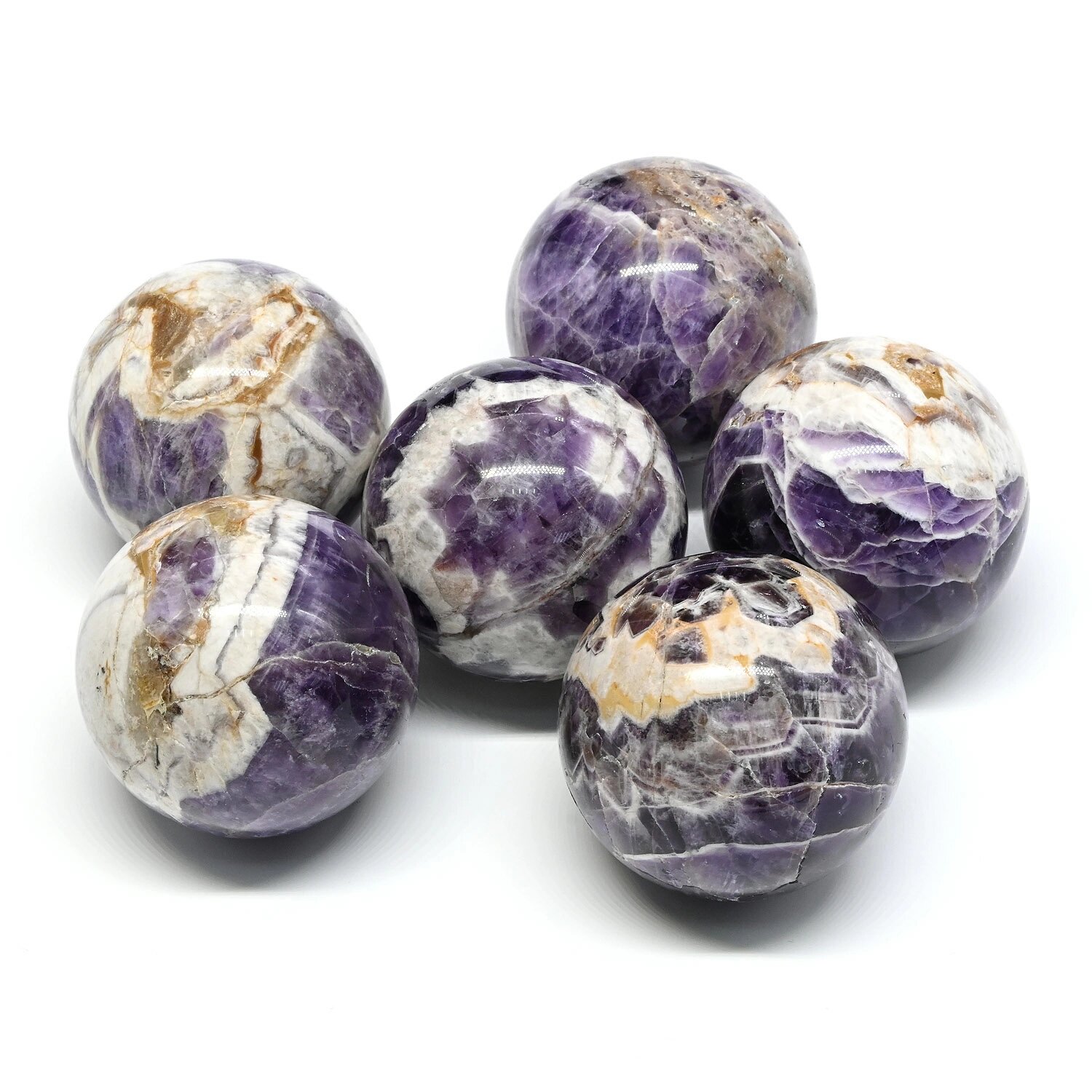Шар из аметиста шевронного, диаметр 46-48мм, 150г .