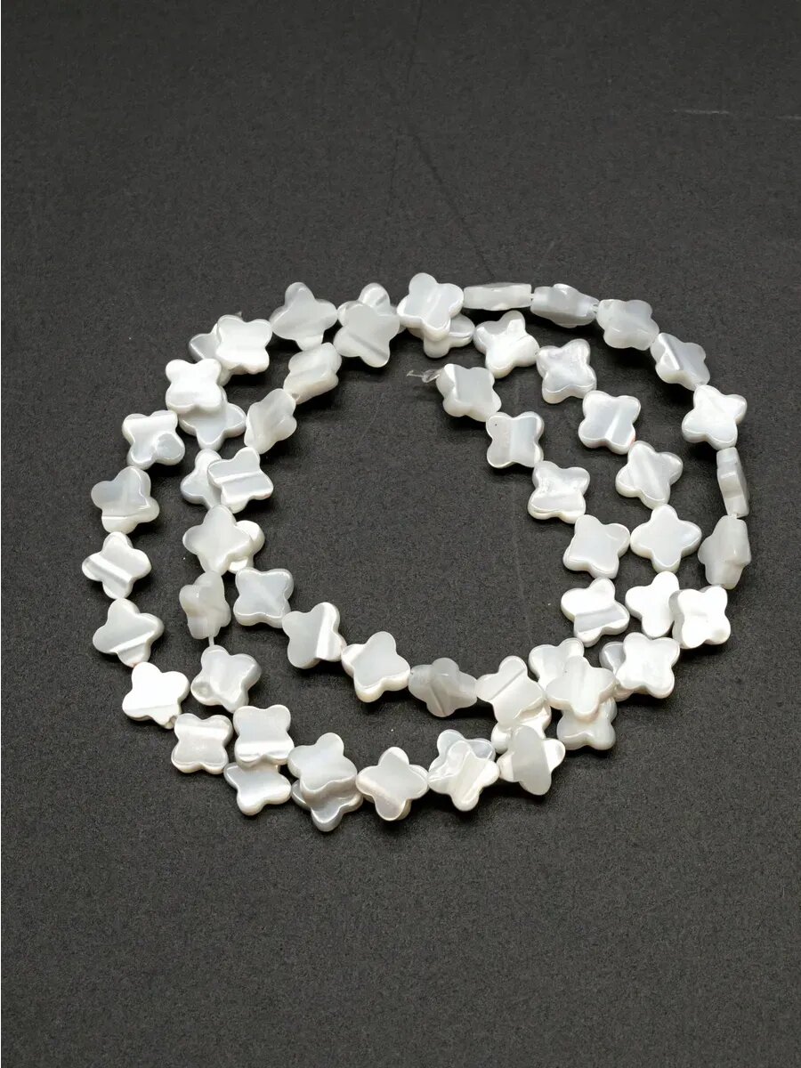 1553 Клевер перламутр миниатюрные для чокеров и колец 1 нить