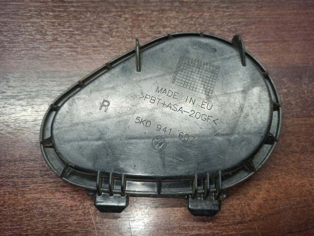 Крышка левой фары Volkswagen Golf 6 5K0941607 5K0941607