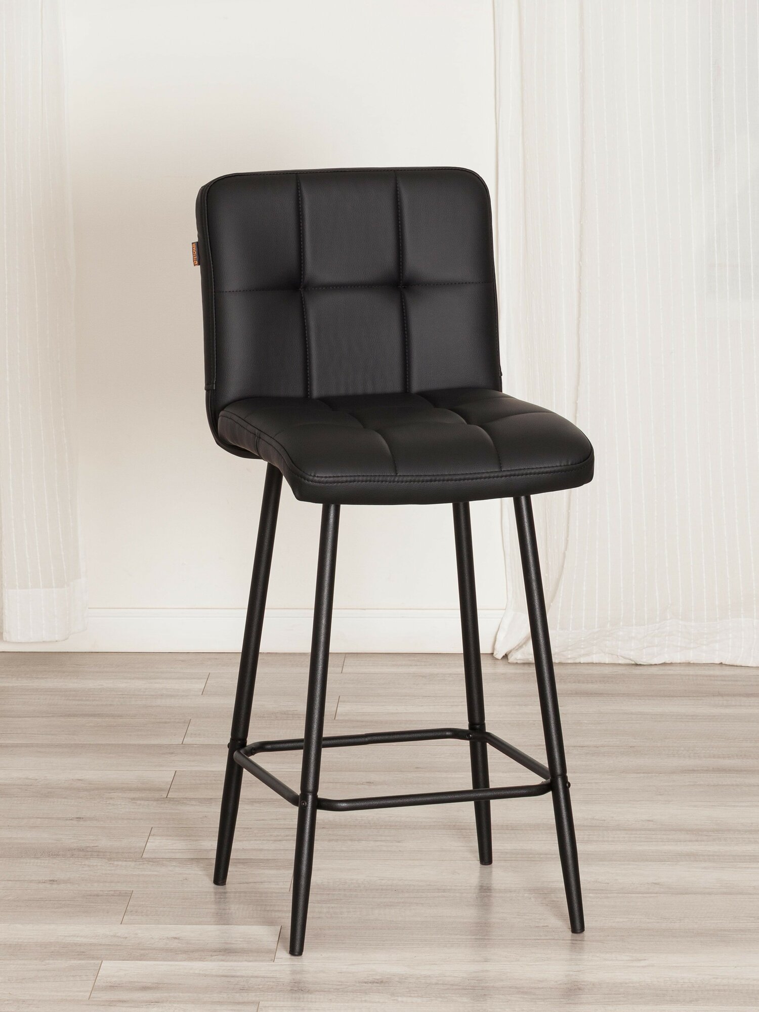 Полубарный стул со спинкой TetChair Medeo/Медео, 1 шт, экокожа, черный