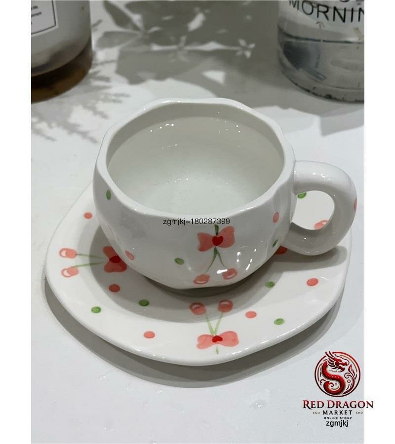 Изысканная керамическая кружка с блюдцем 300мл / Кофейная чашка неправильной формы / чашка молока