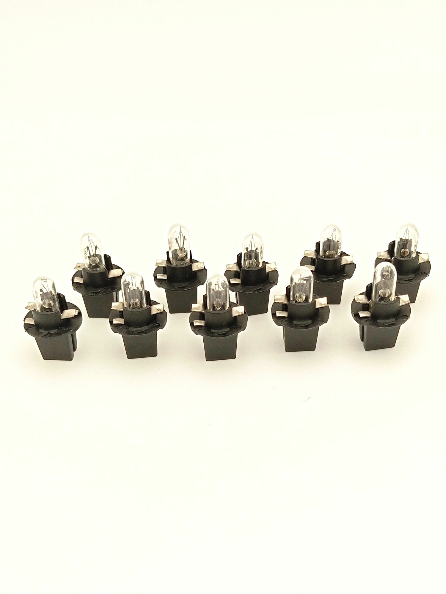 Лампы W1.2W T5 12V с патроном VDO (1 уп. 10 шт)