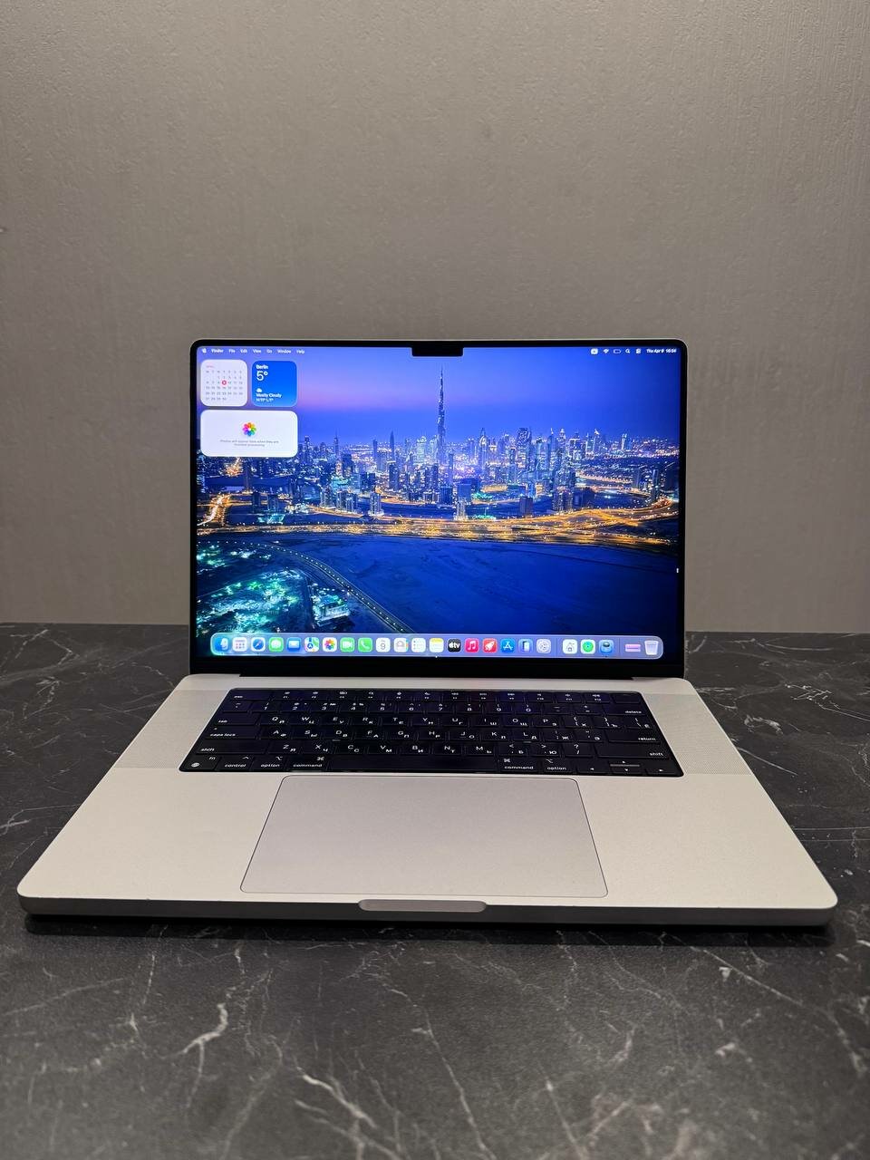 Ноутбук Apple Macbook Pro 16 2021, процессор Apple M1 Pro, 32 ГБ/1 ТБ, Apple graphics 16-core, на MacOS, Silver