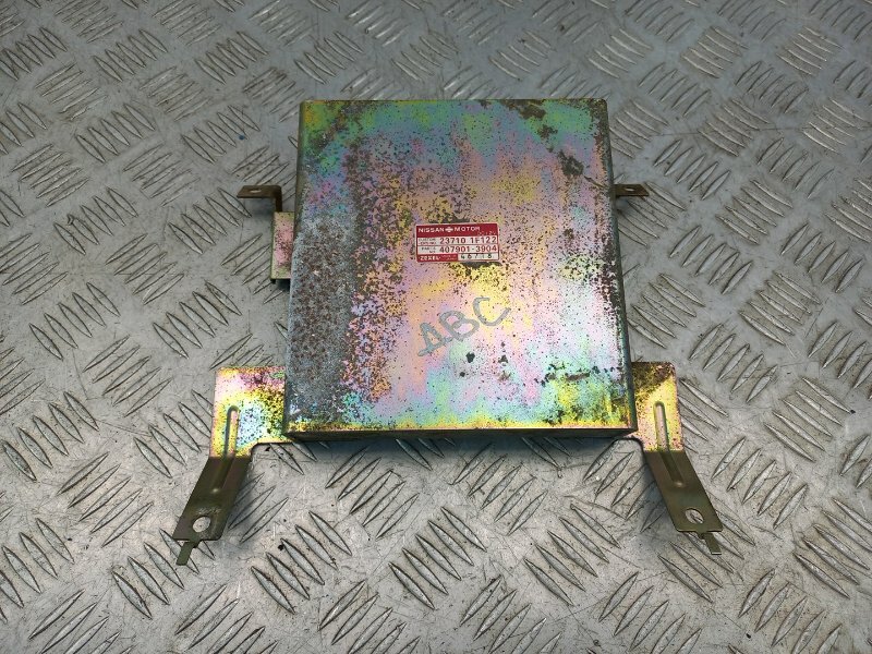 Б/У Блок управления двигателем Nissan Mistral R20 / Ниссан Мистраль R20 2.7 TD27 1997