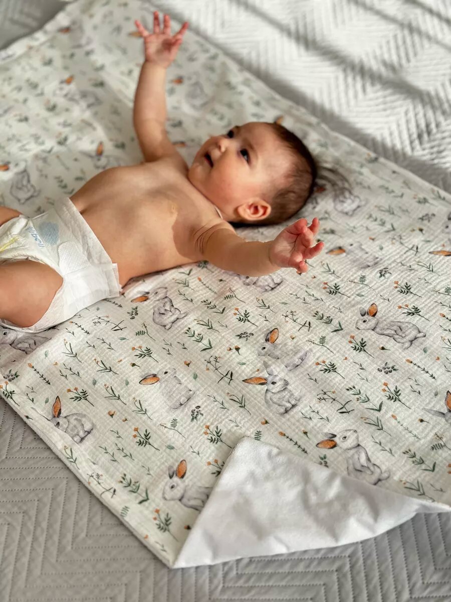 Непромокаемая пеленка многоразовая муслиновая