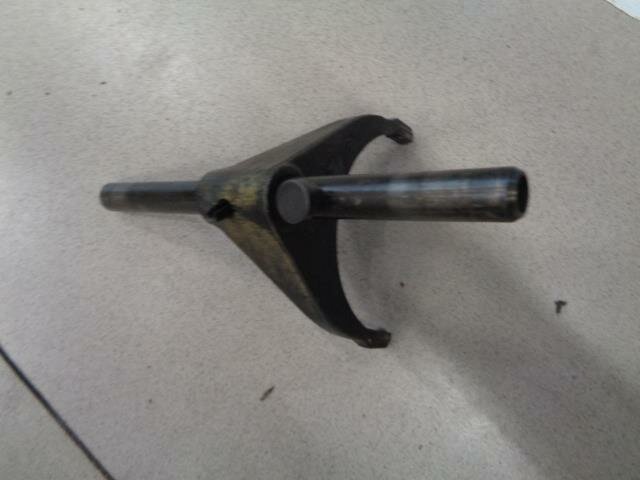 Вилка переключения 1-2 передачи от Volvo S60 2000-2009