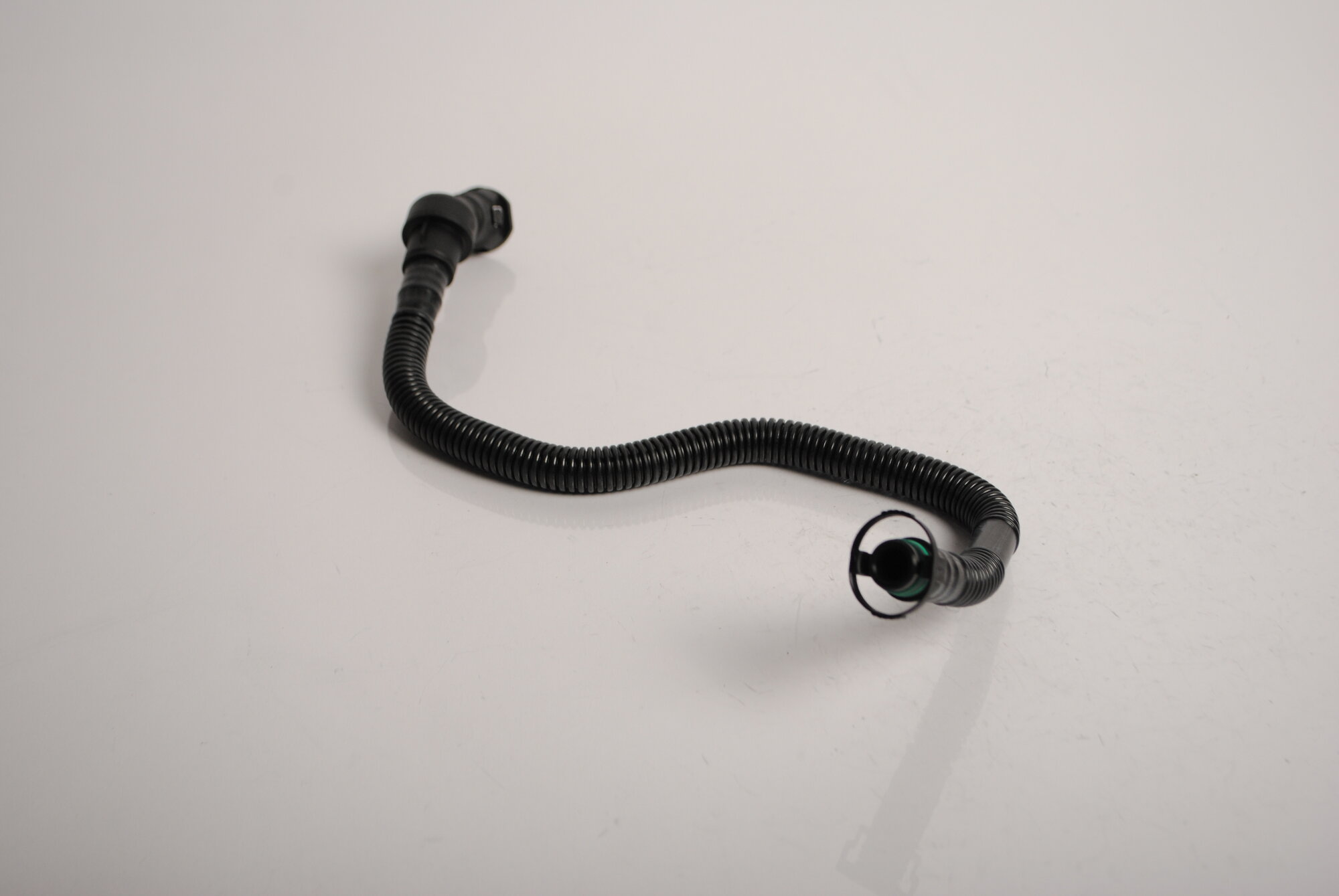 Патрубок вентиляции картера 11157533346 Powertec BMW