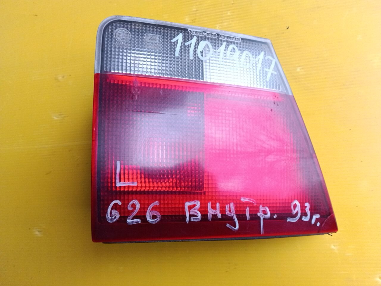 Mazda 626 GE Фонарь задний внутренний левый