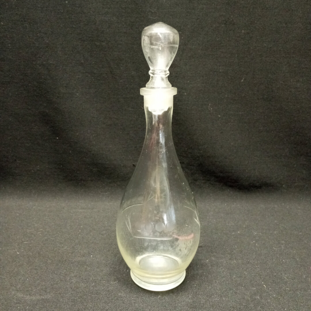 Графин (штоф), стекло, высота 27 см, СССР