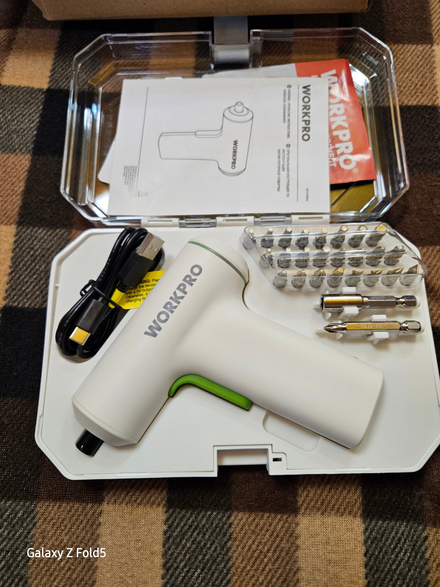 Отвертка аккумуляторная, WORKPRO, с кейсом и битами, с подсветкой