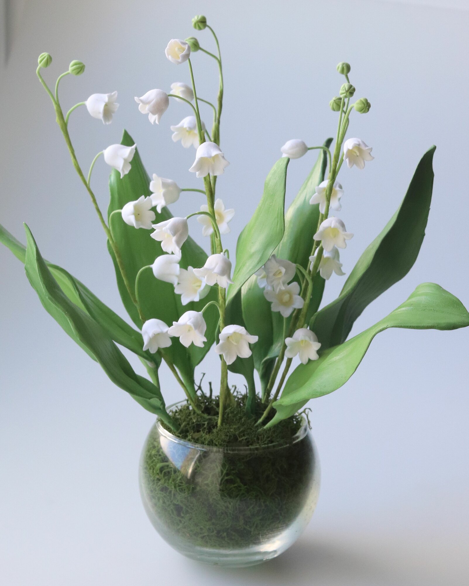 Композиция из полимерной глины. "Ландыши".