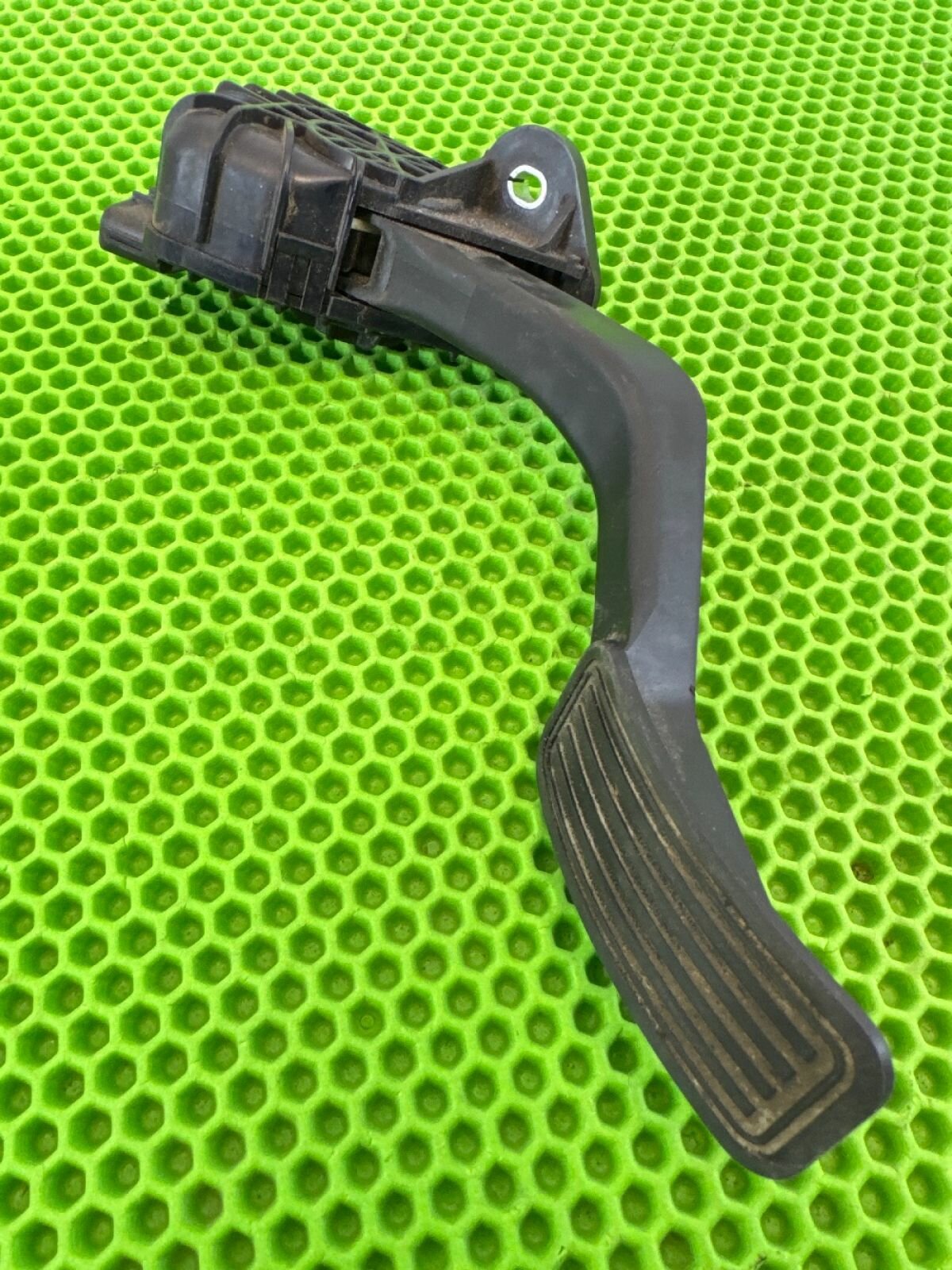 Педаль газа Mazda Mazda 6 1 1988003420