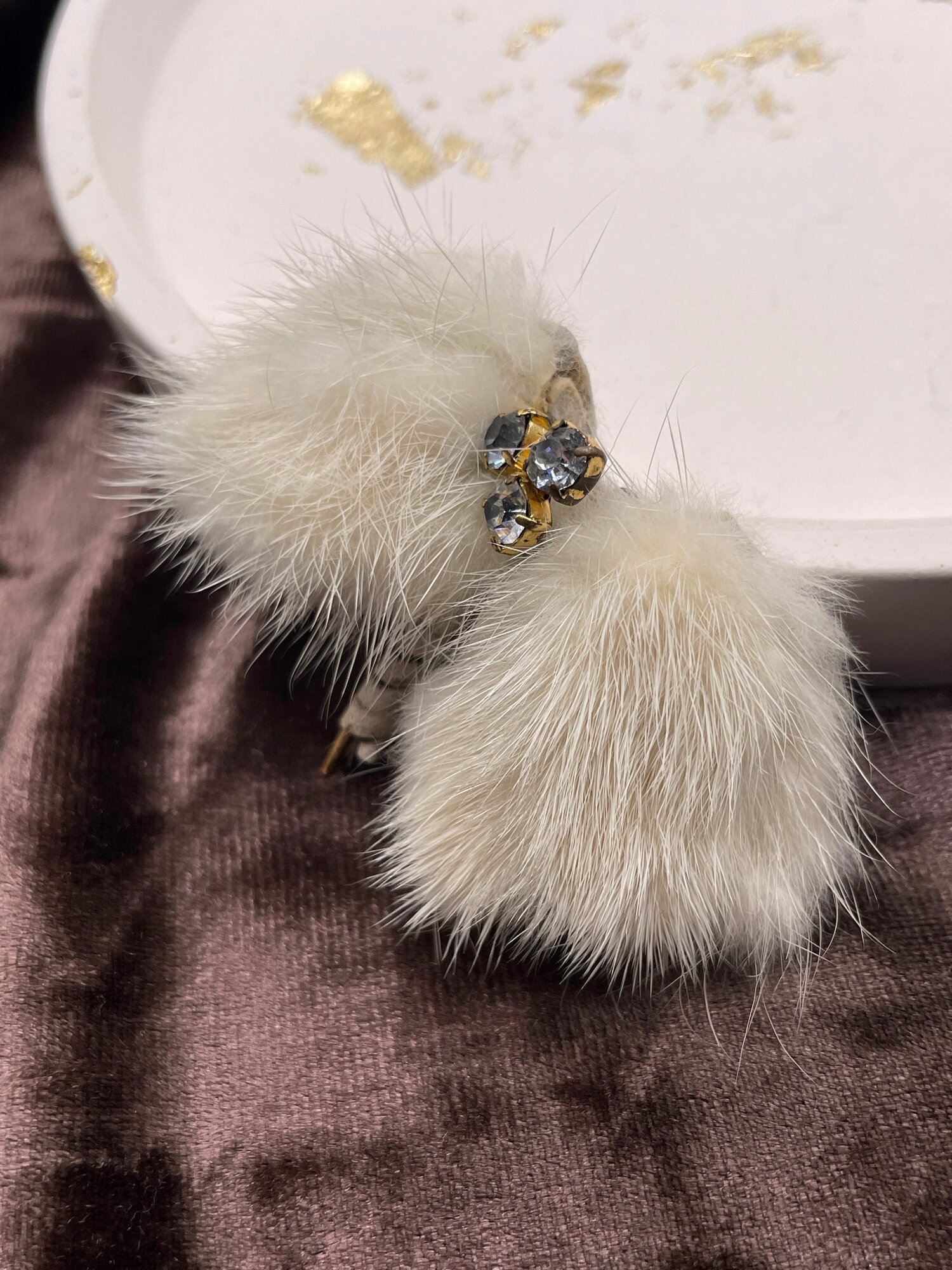 Винтажная мохнатая брошь