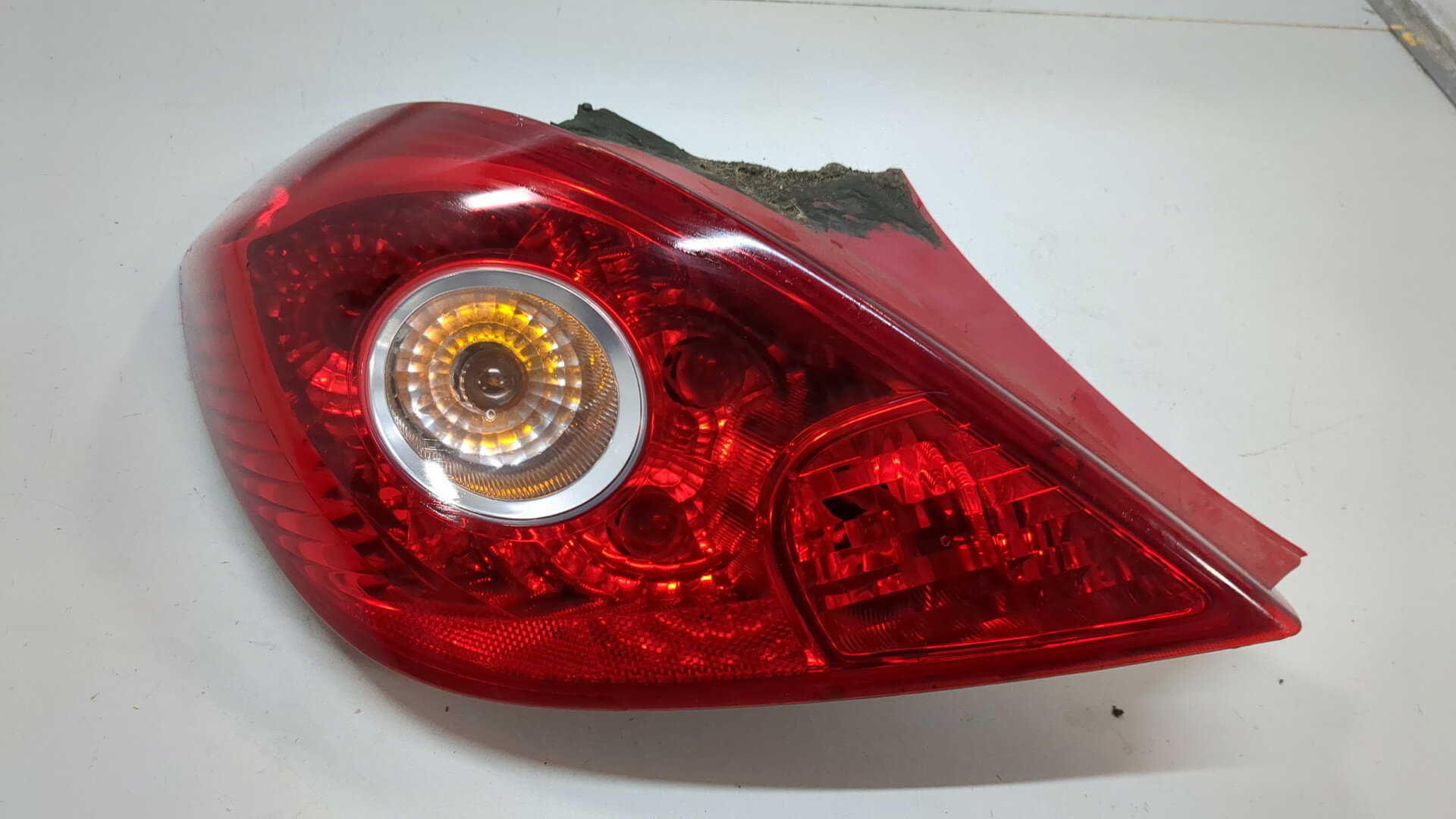 Фонарь (задний) левый Opel Corsa D Б/У