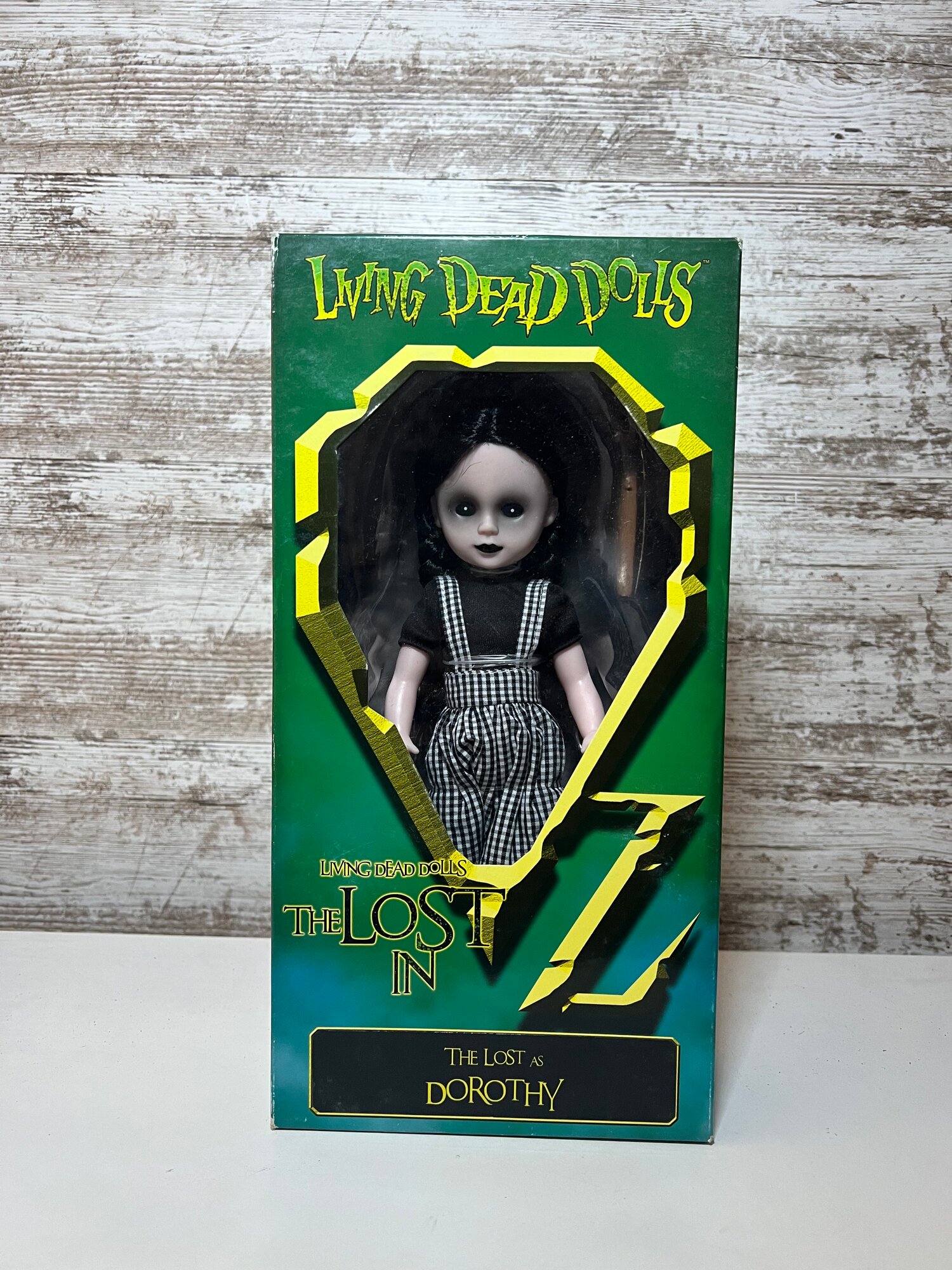 Фигурка Дороти, Living Dead Dolls, The Lost in Oz, Dorothy, 30 см от Mezco Toyz