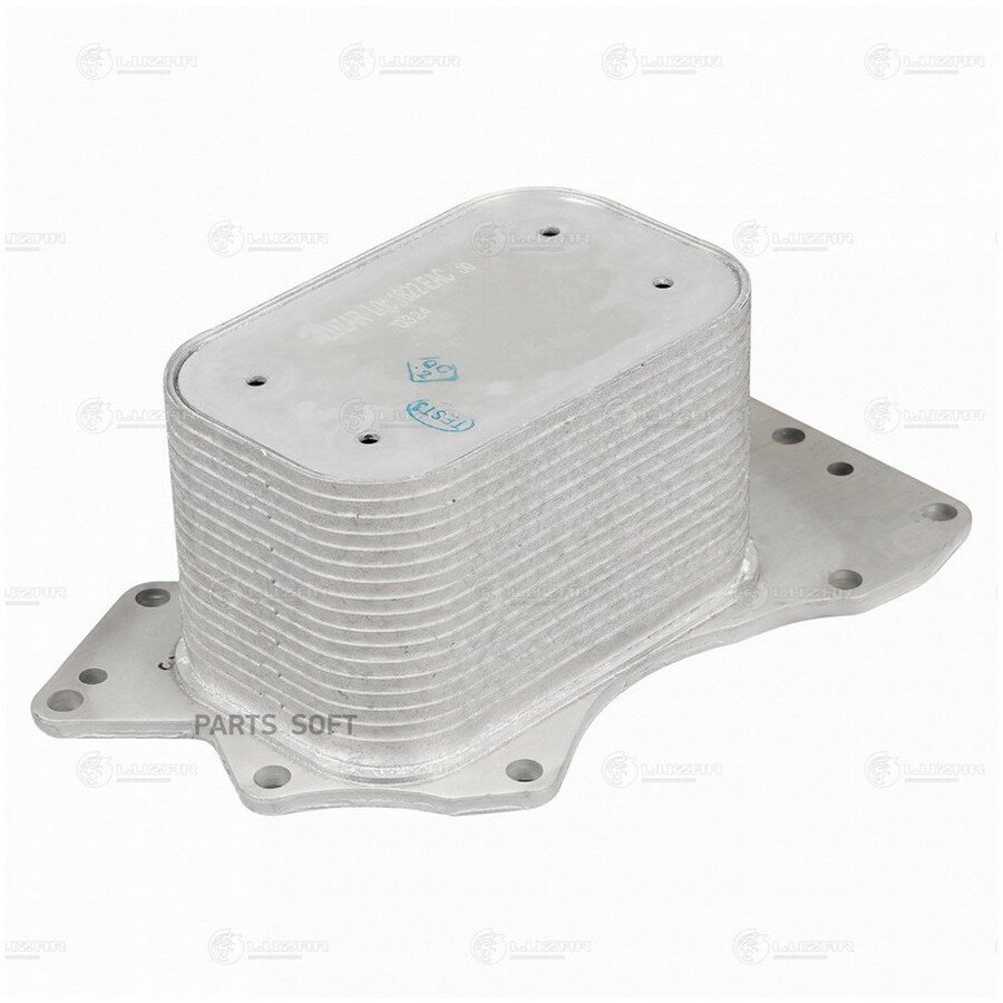 LUZAR LOC1822 Радиатор масл. для а/м VW Touareg (02-)/Audi Q7 (05-)/A6 (04-) 2.7D/3.0D (LOc 1822)