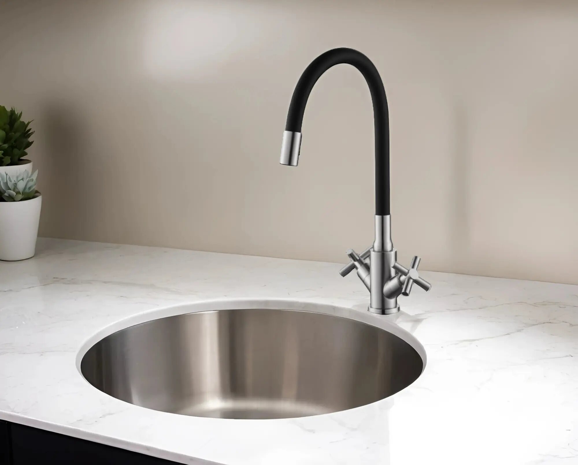 Смеситель для кухни Esko Capela CP519B гибкий излив 40 см цвет черный