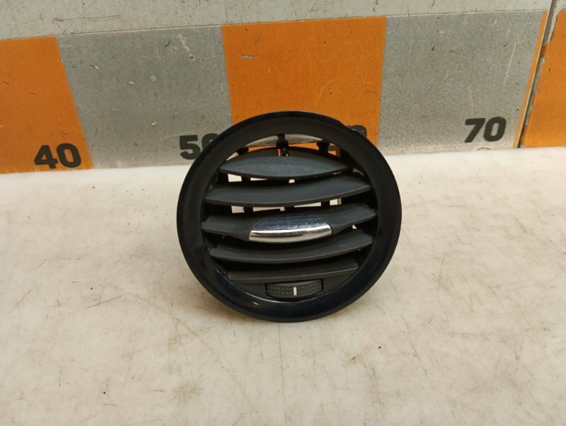 Б/У Дефлектор воздушный Opel Corsa 2008 D, S07 359608 OPEL арт. 13417362, 13232297, 13365421