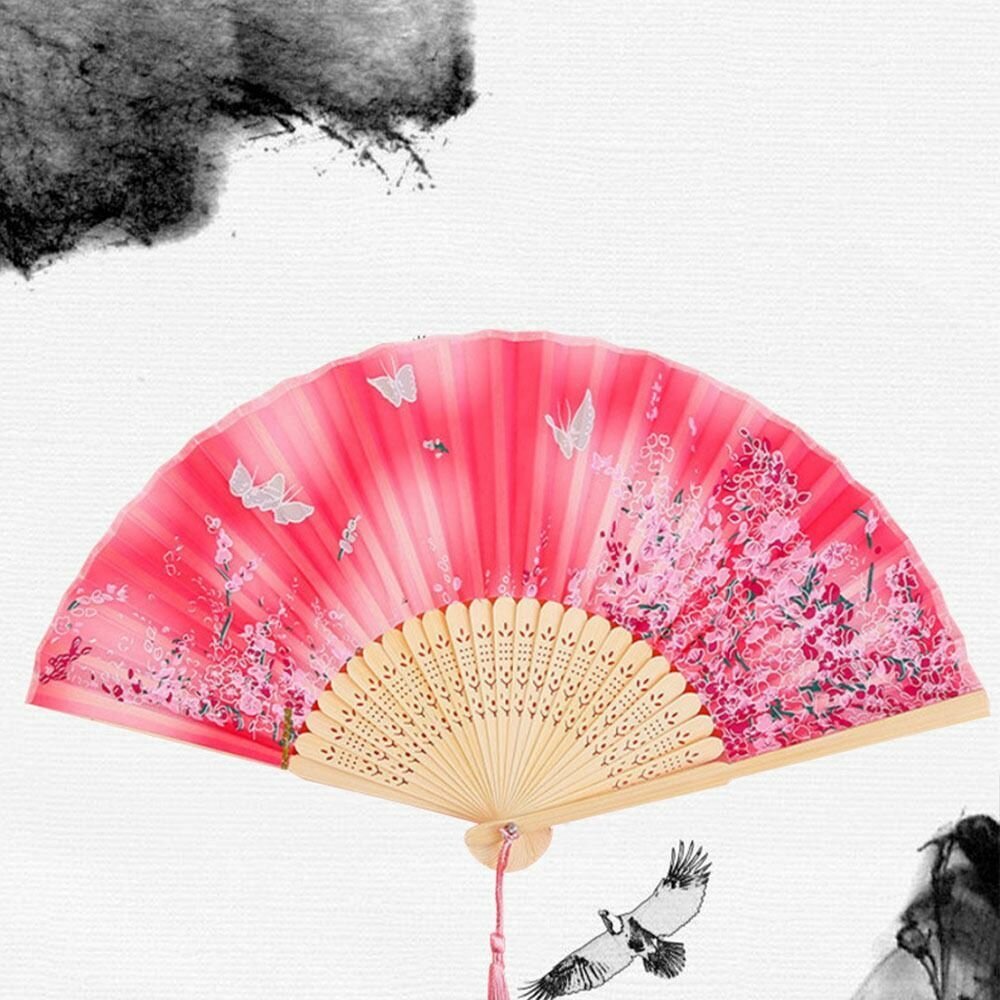 Китайский складной веер из шелка и бамбука - стильный аксессуар для прохлады и декора